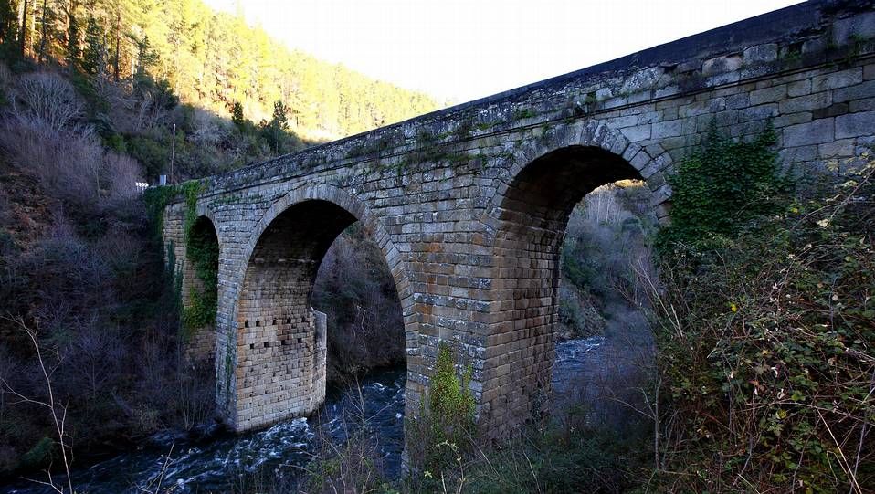 Los 15 puentes que conectan Galicia